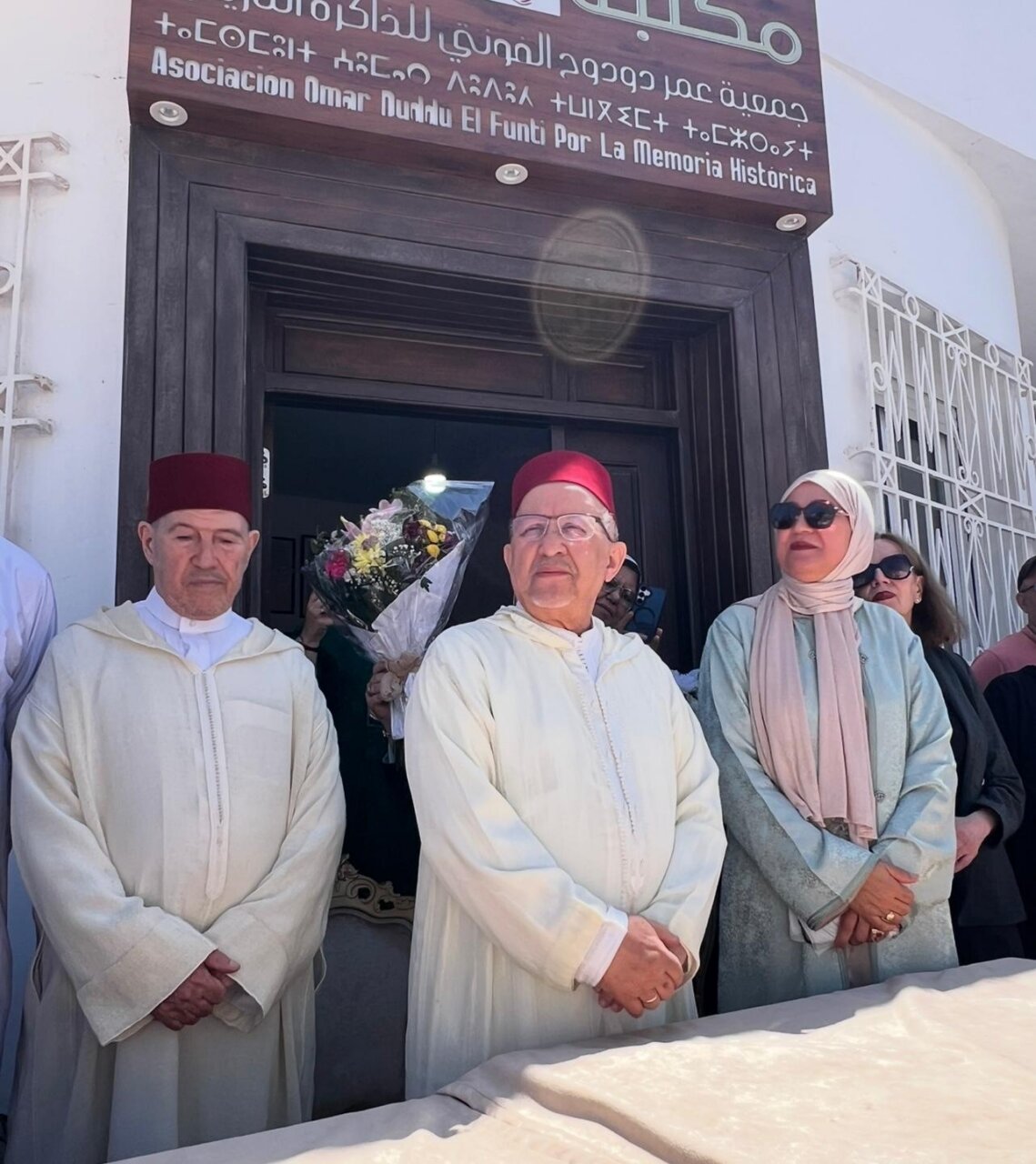 Emotiva despedida al centenar de peregrinos de Melilla que inician su ...